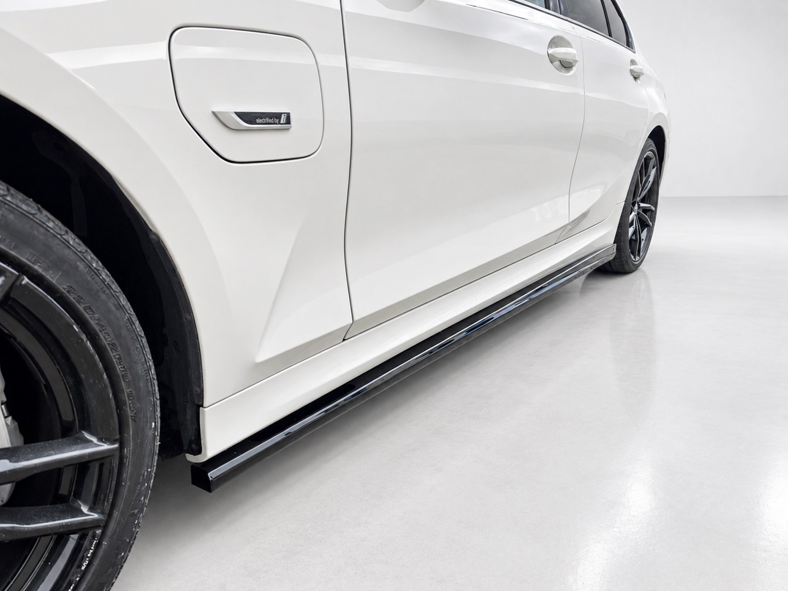 Side Skirts Extensions BMW 3 Series G20 M-Pack | Motordrome Design