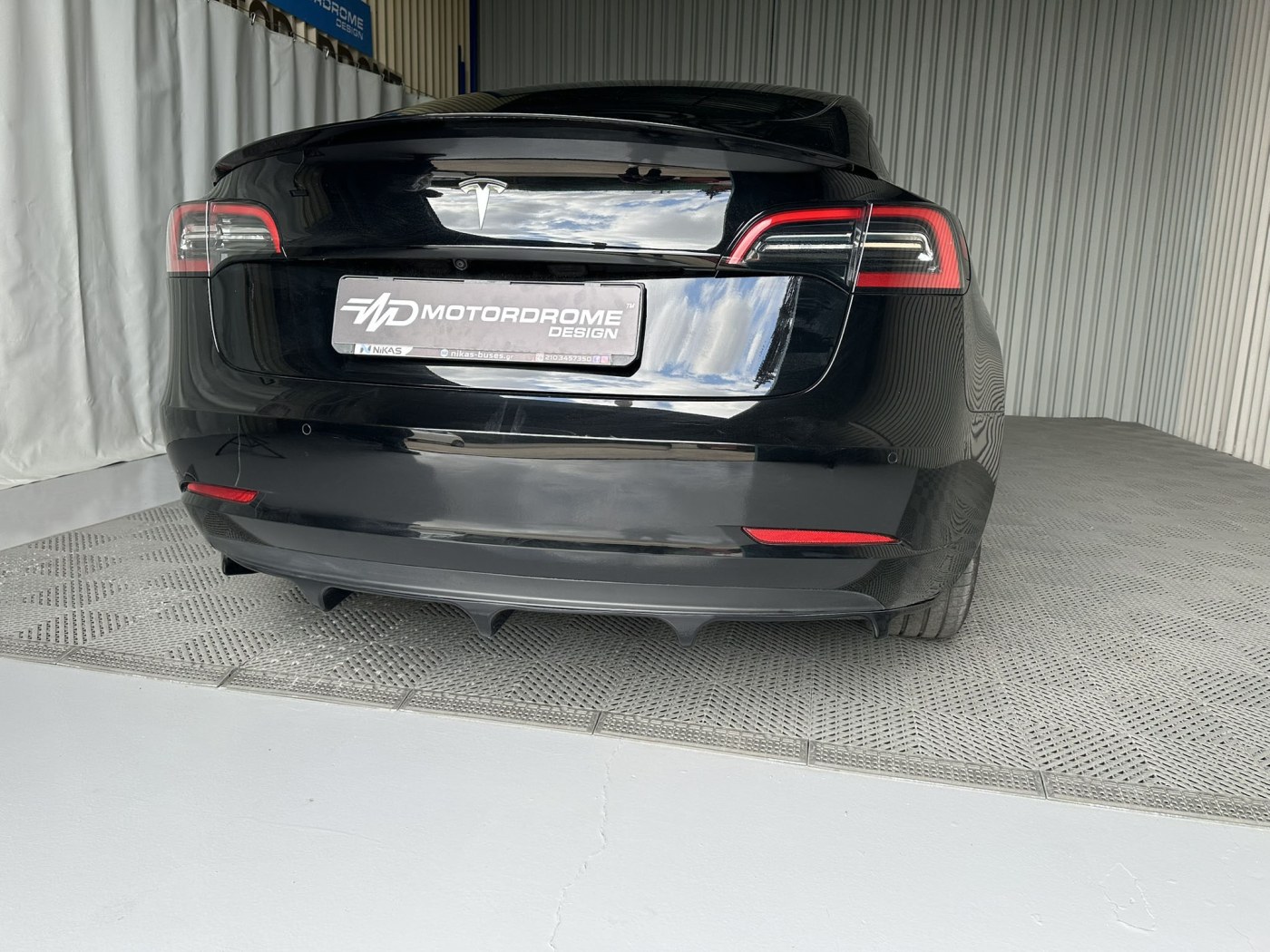 Rear Diffuser Tesla Model 3 | Motordrome Design
