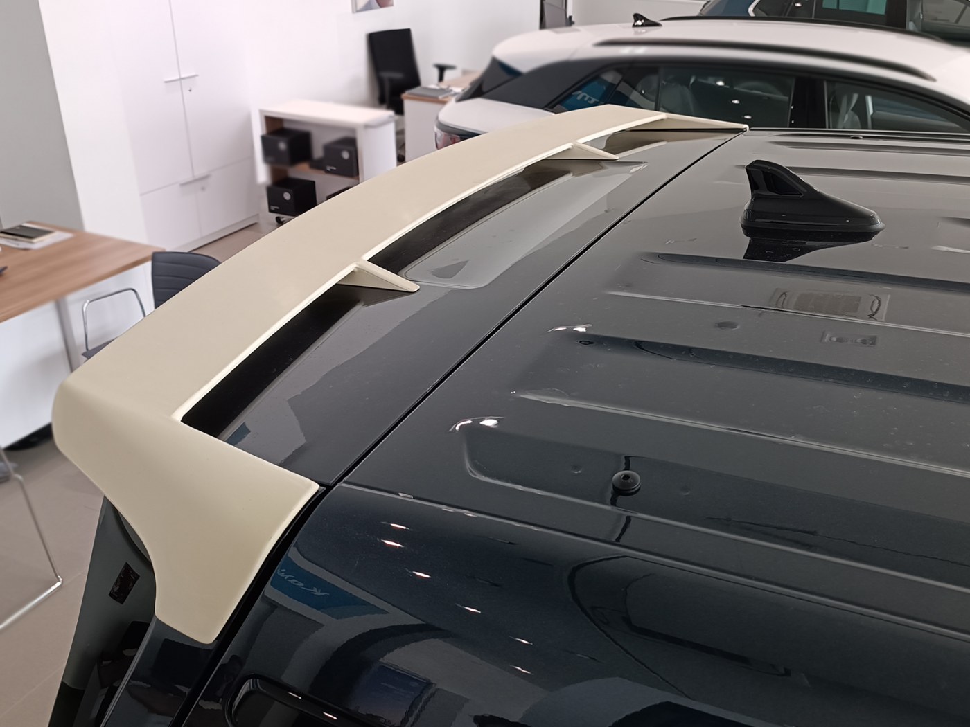 Roof Spoiler Volkswagen ID. Buzz (2022-) | Motordrome Design